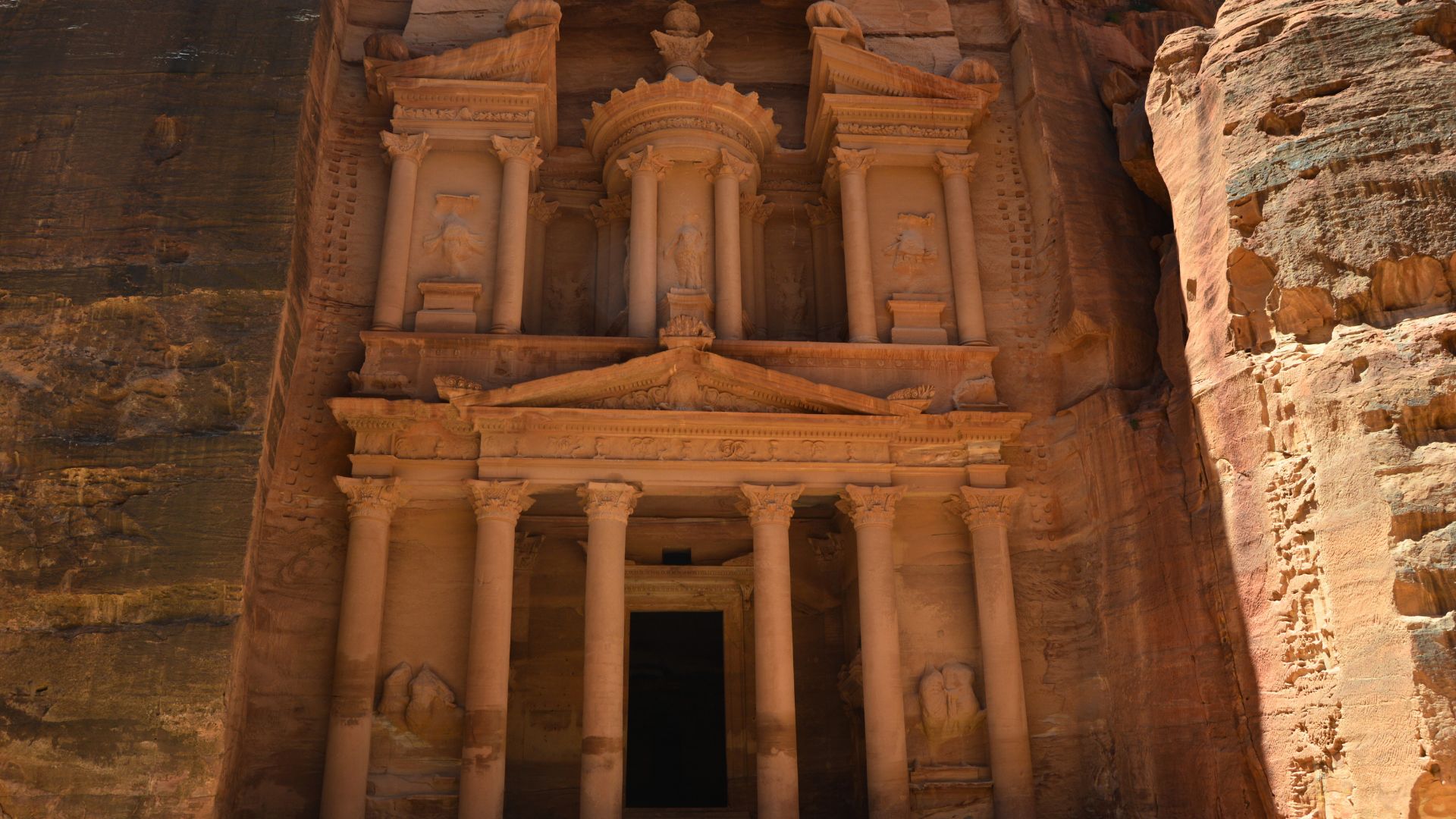 Petra além do Tesouro: monumentos imperdíveis da cidade dos Nabateus ...
