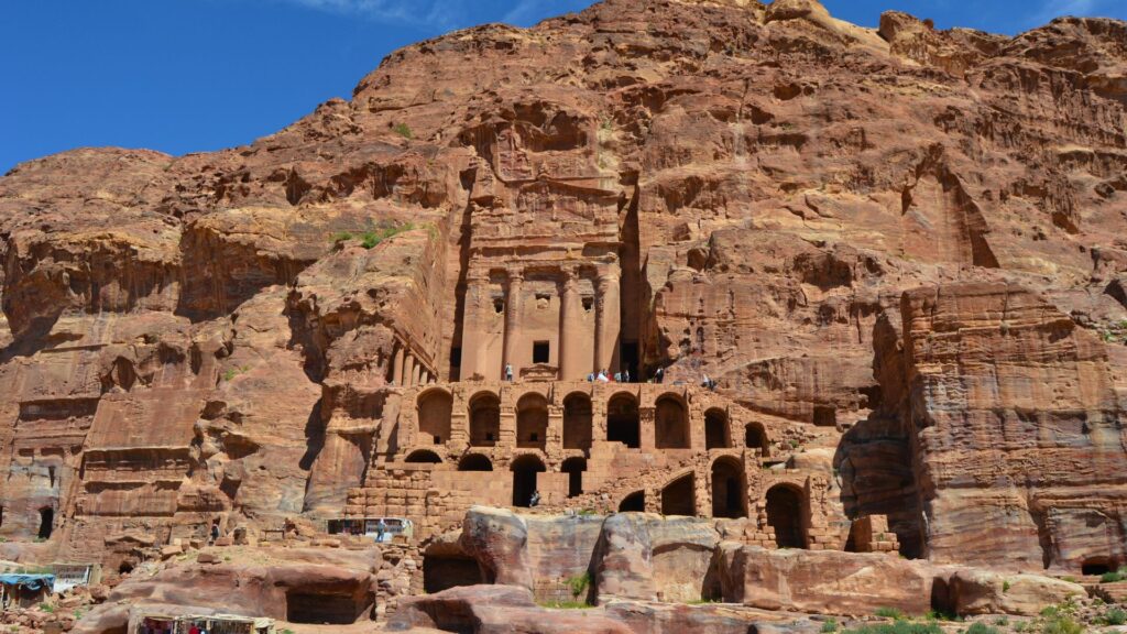 Petra além do Tesouro: monumentos imperdíveis da cidade dos Nabateus ...