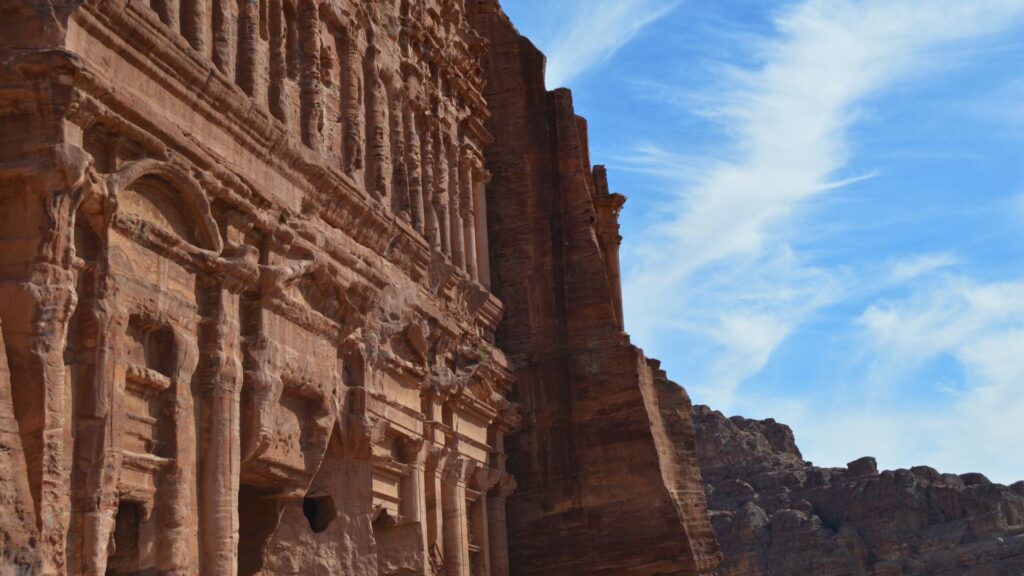 Petra além do Tesouro: monumentos imperdíveis da cidade dos Nabateus ...